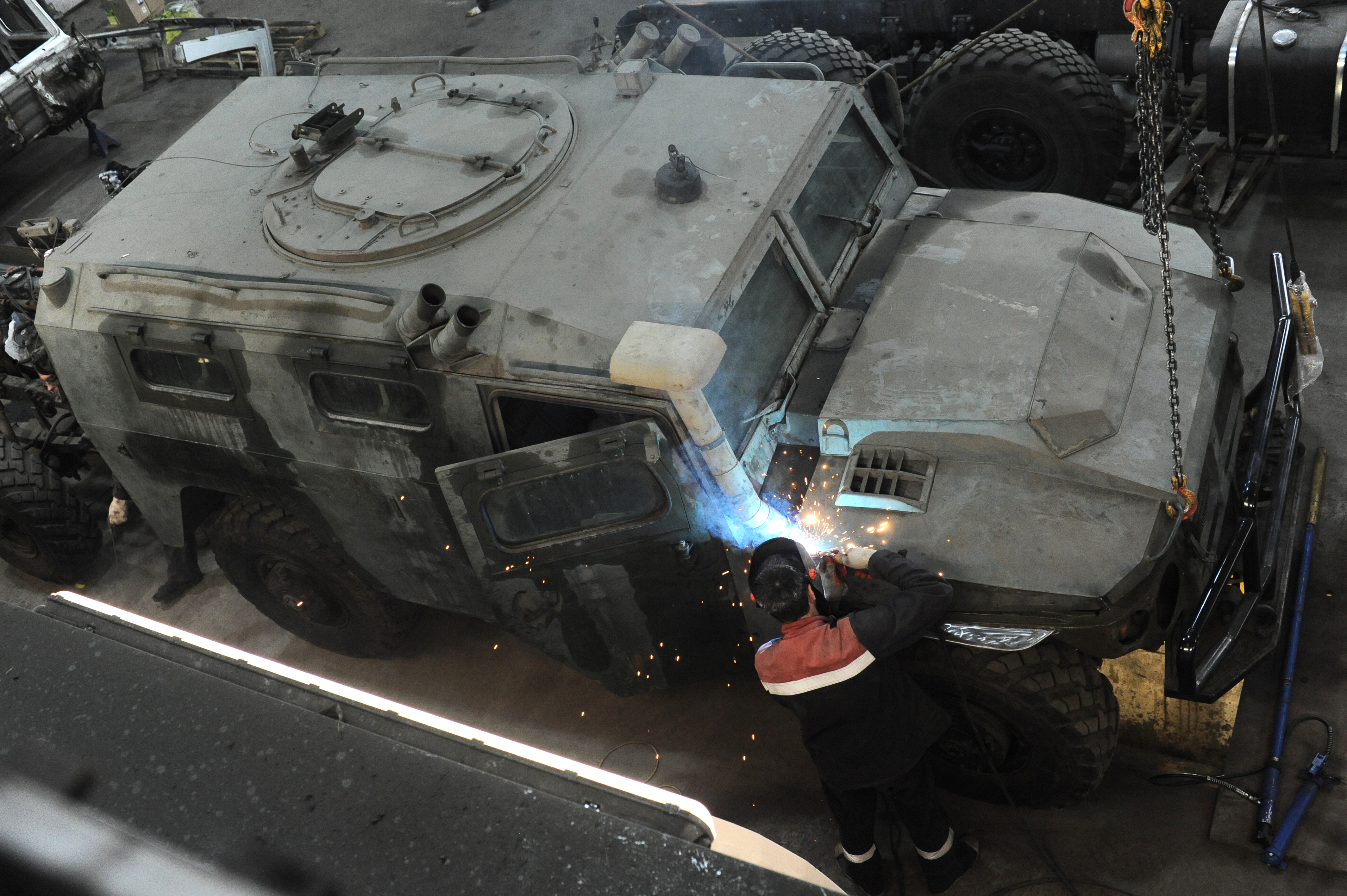 В зоне СВО заметили «Тигр» для постапокалипсиса: 7ooo_ru — LiveJournal